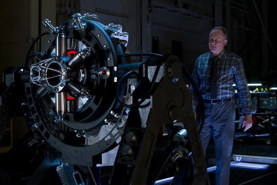 Doctor Erik Selvig On Screen Powers, Enemies, History | Marvel